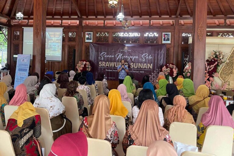 THE SUNAN HOTEL SOLO LUNCURKAN PROGRAM SOSIAL “SRAWUNG SUNAN” - The ...